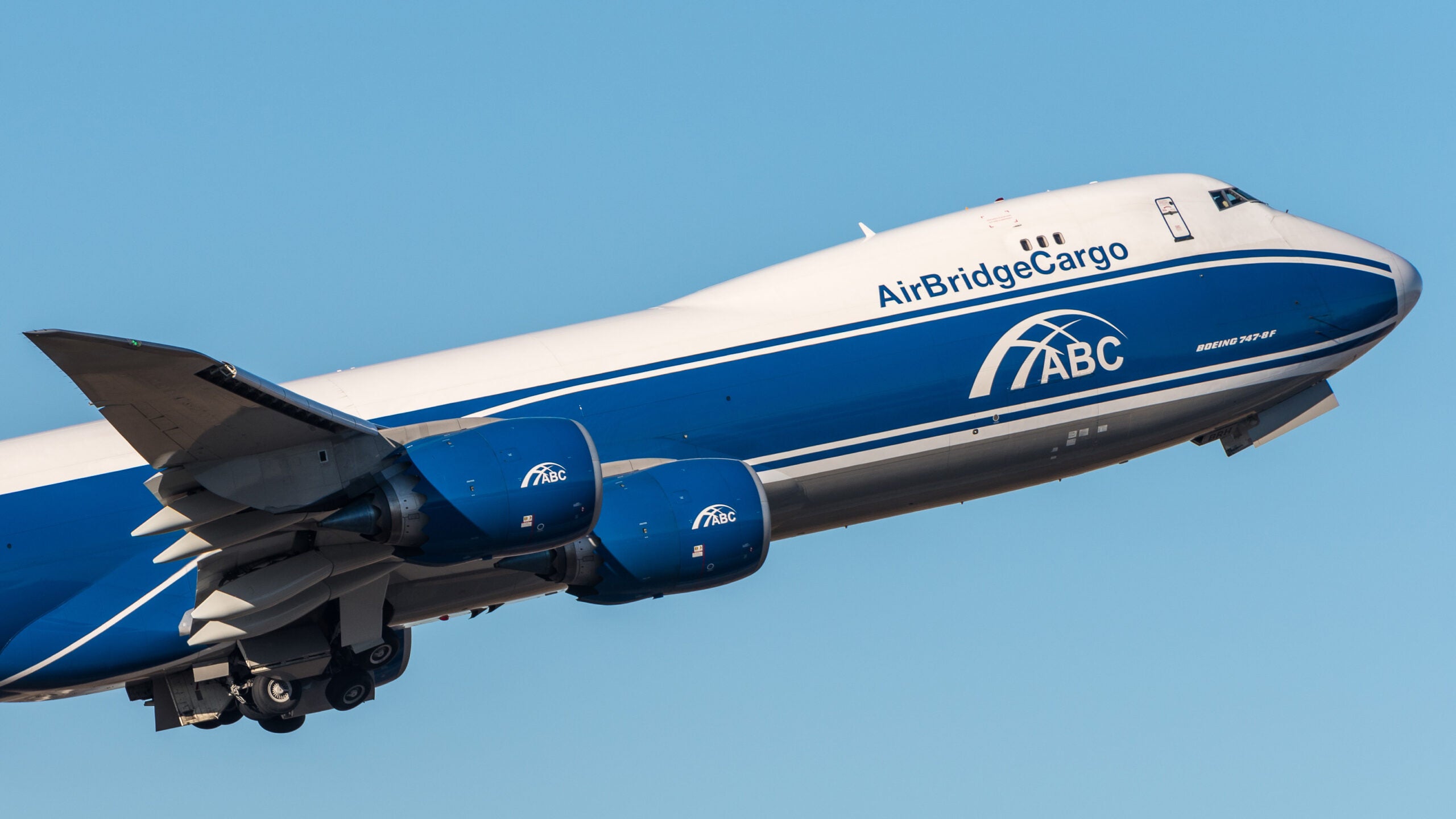 Russian 747 Cargo Plane Made A Highly Peculiar Roundabout Flight Across ...